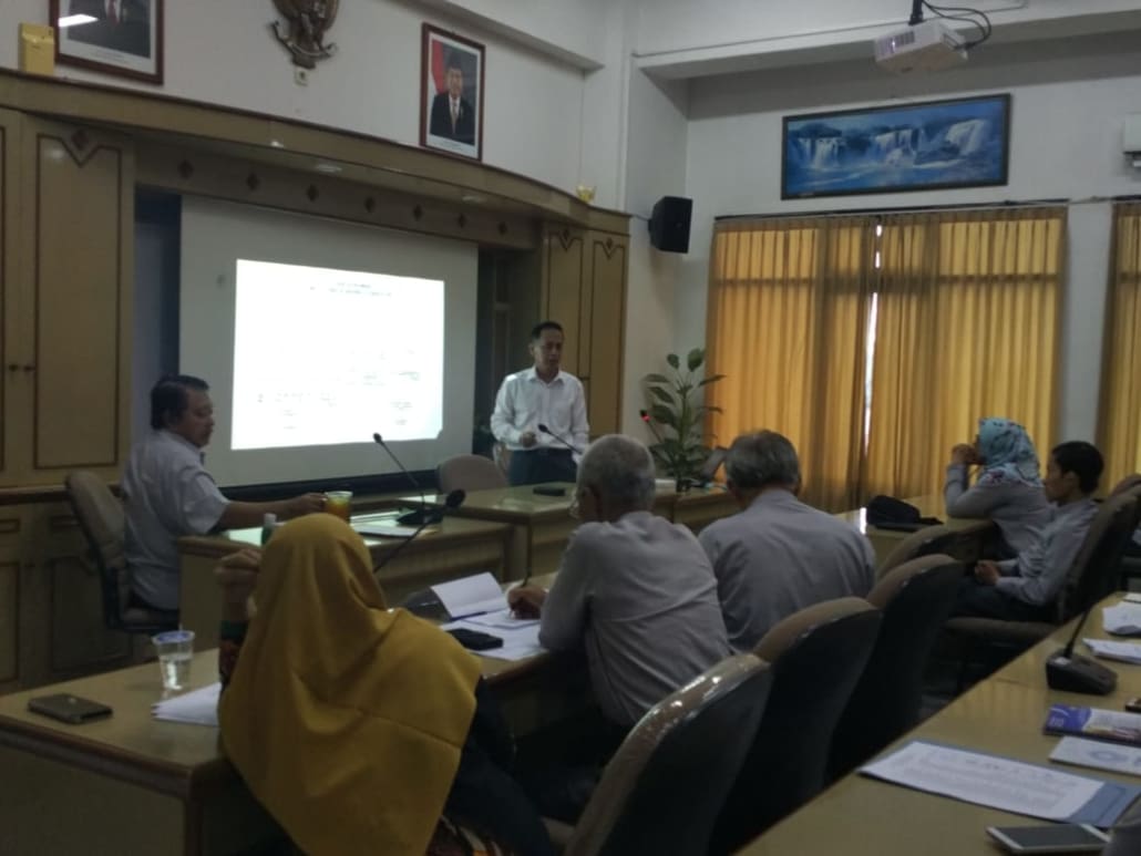 Pengarahan Pejabat Struktural ITNY oleh Ketua Pengurus YPTN dan Rektor ...